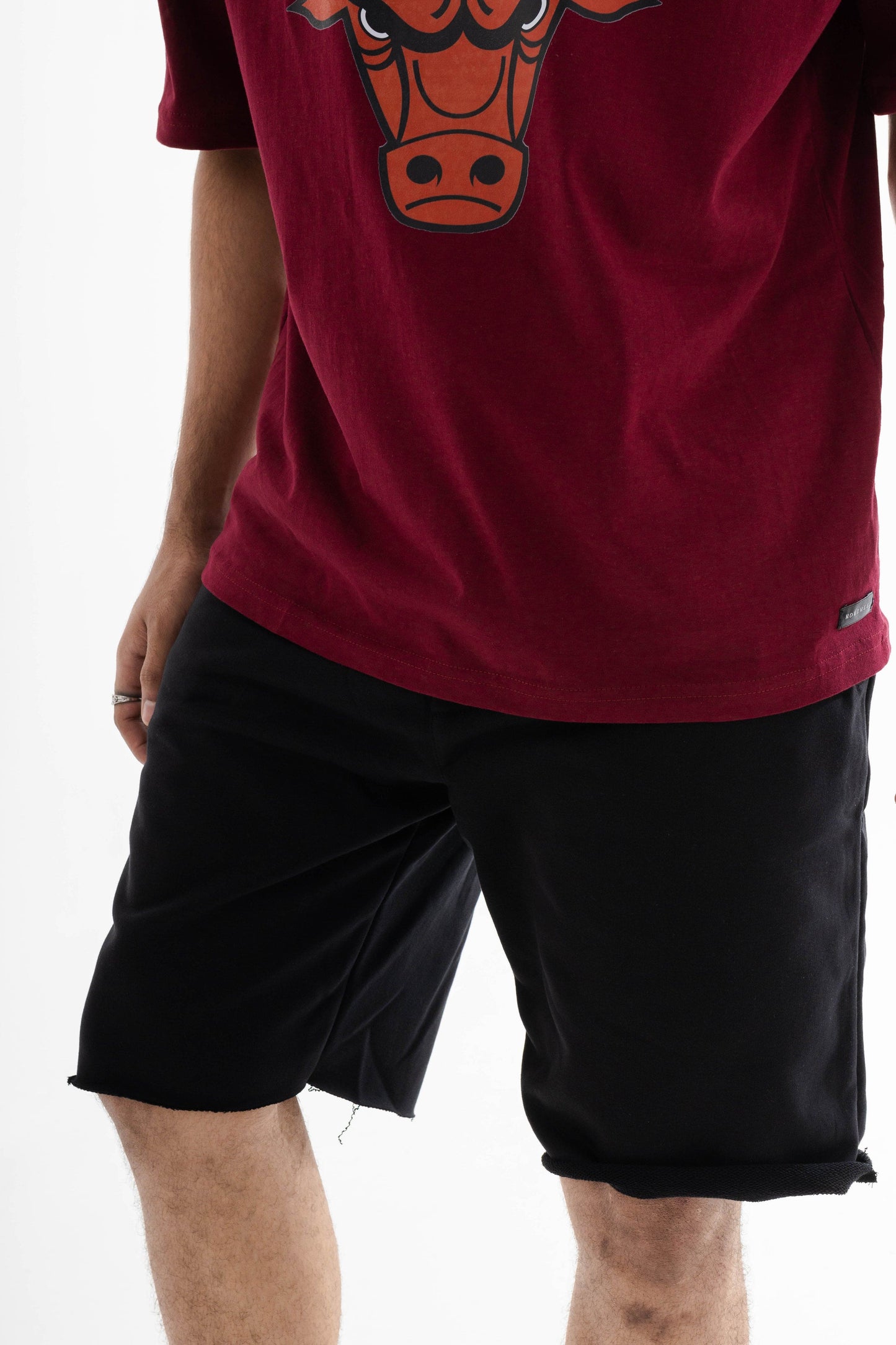 Black basic short – Novencci