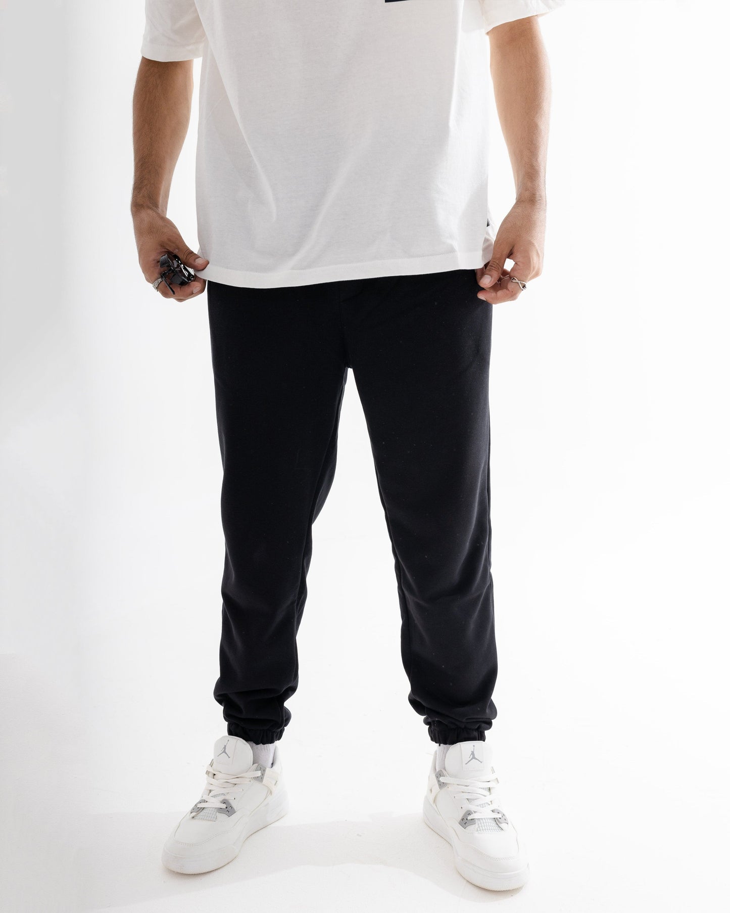 Basic black sweatpants – Novencci